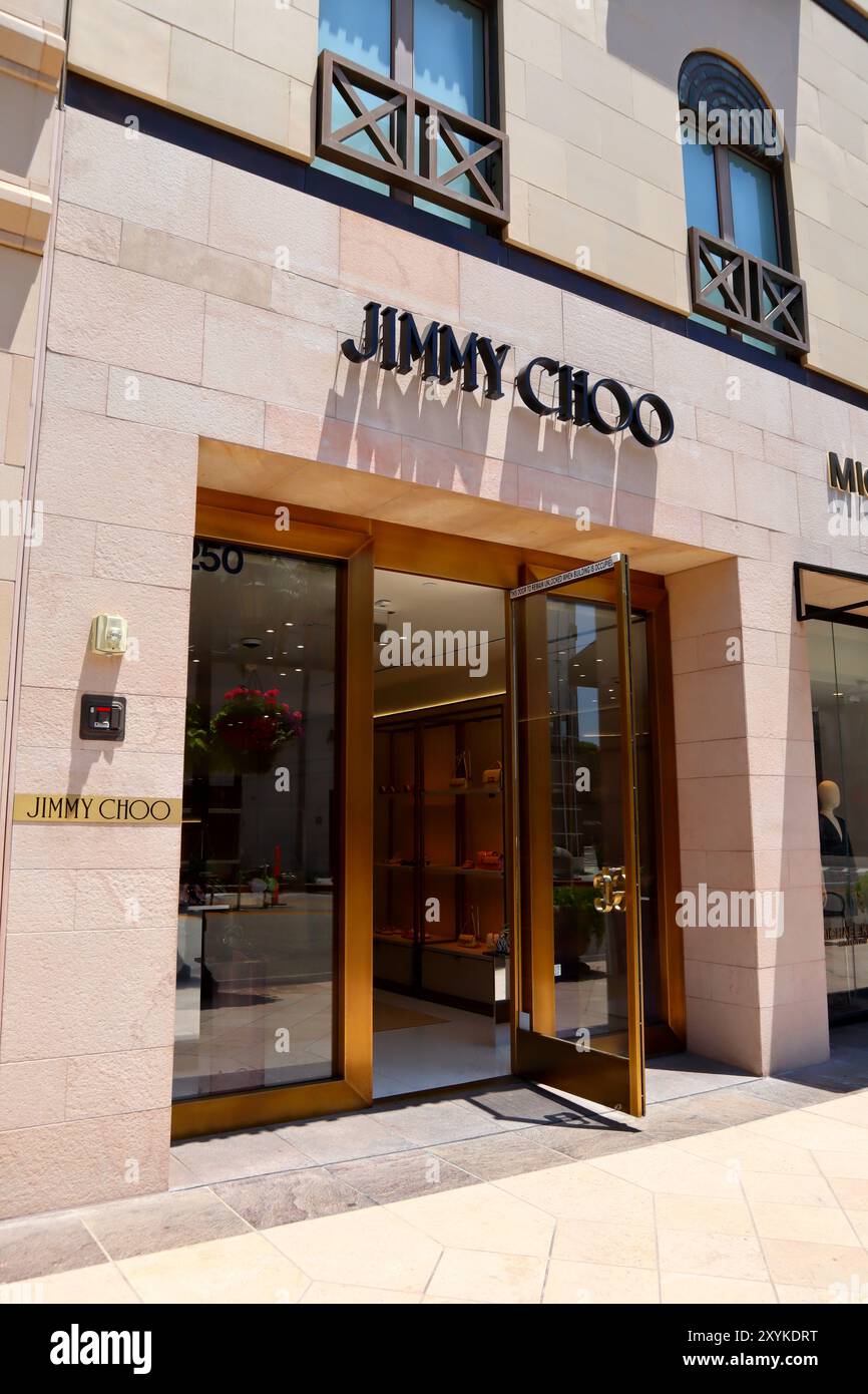 Jimmy choo shop sign hi-res stock photography and images - Alamy