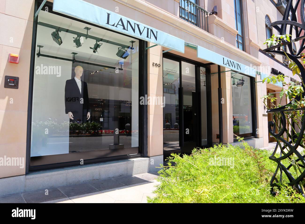 Lanvin label hi-res stock photography and images - Alamy