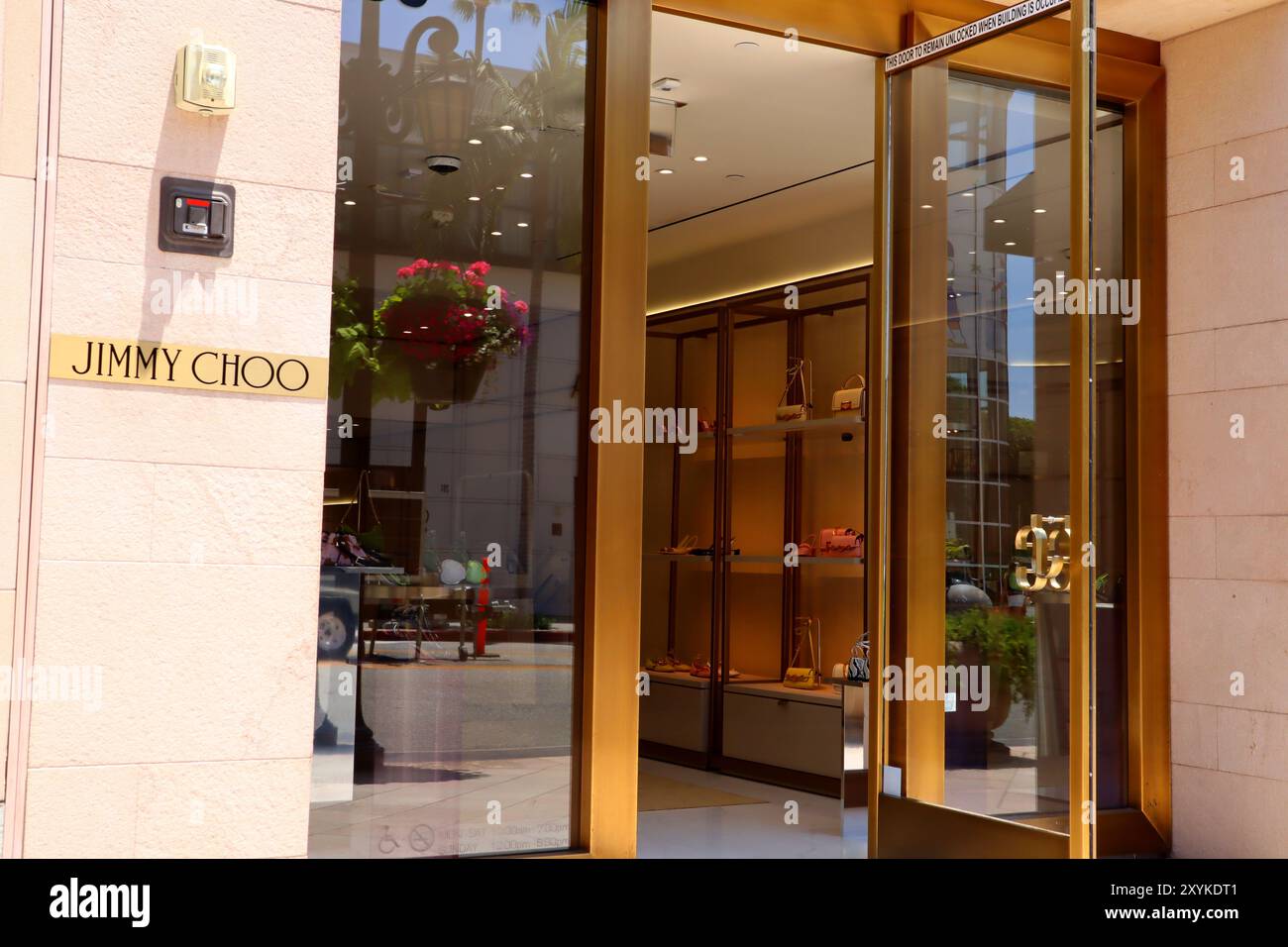 Jimmy choo logo hi-res stock photography and images - Alamy