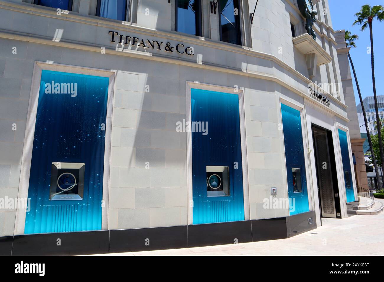TIFFANY & Co. fashion store on Rodeo Drive, Beverly Hills, California ...