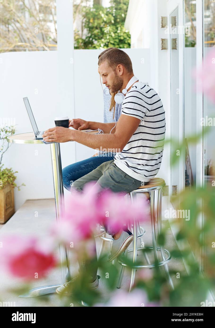 Guy in headphones editing hi-res stock photography and images - Alamy