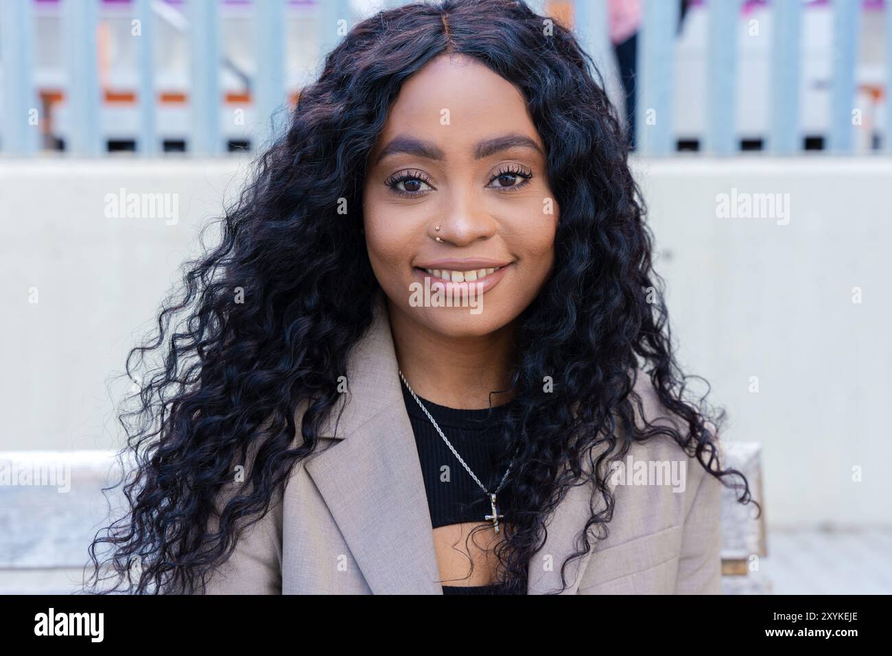 4k video one woman smiling hi-res stock photography and images - Alamy