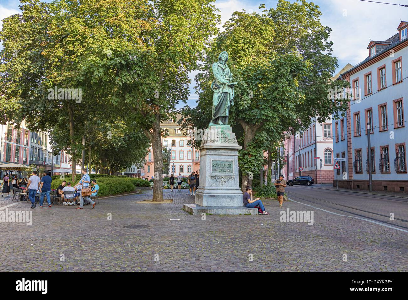 Schillerplatz 3 hi-res stock photography and images - Alamy