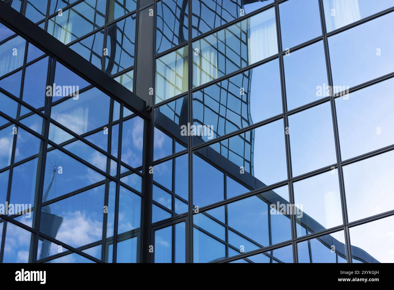 High rise buildings people looking up hi-res stock photography and ...