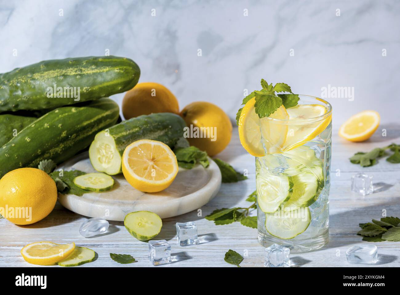 Sliced lemon cucumbers mint leaves hi-res stock photography and images - Alamy