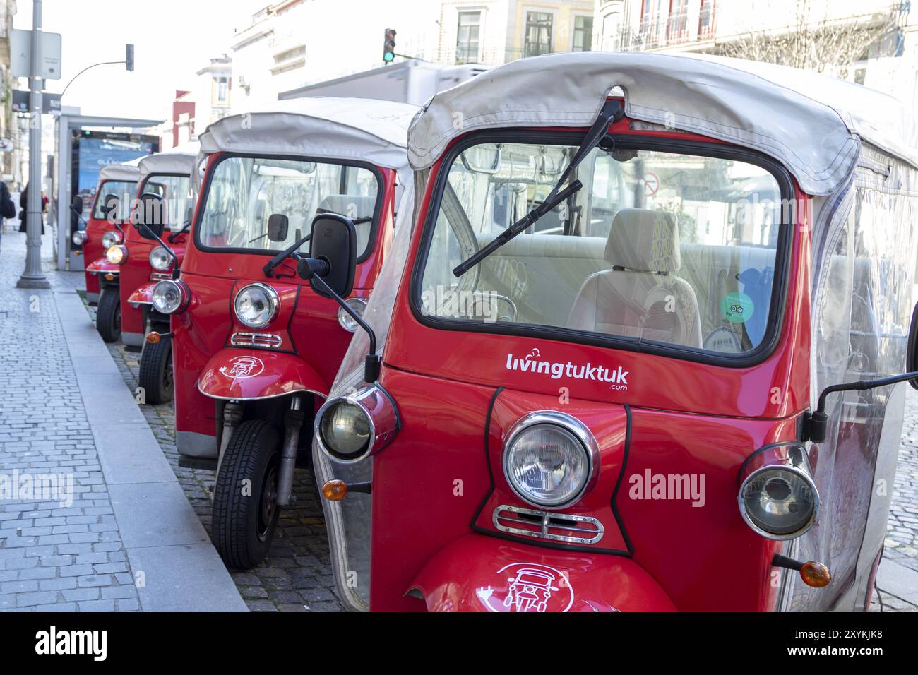 Tuk tuks parked in side hi-res stock photography and images - Alamy