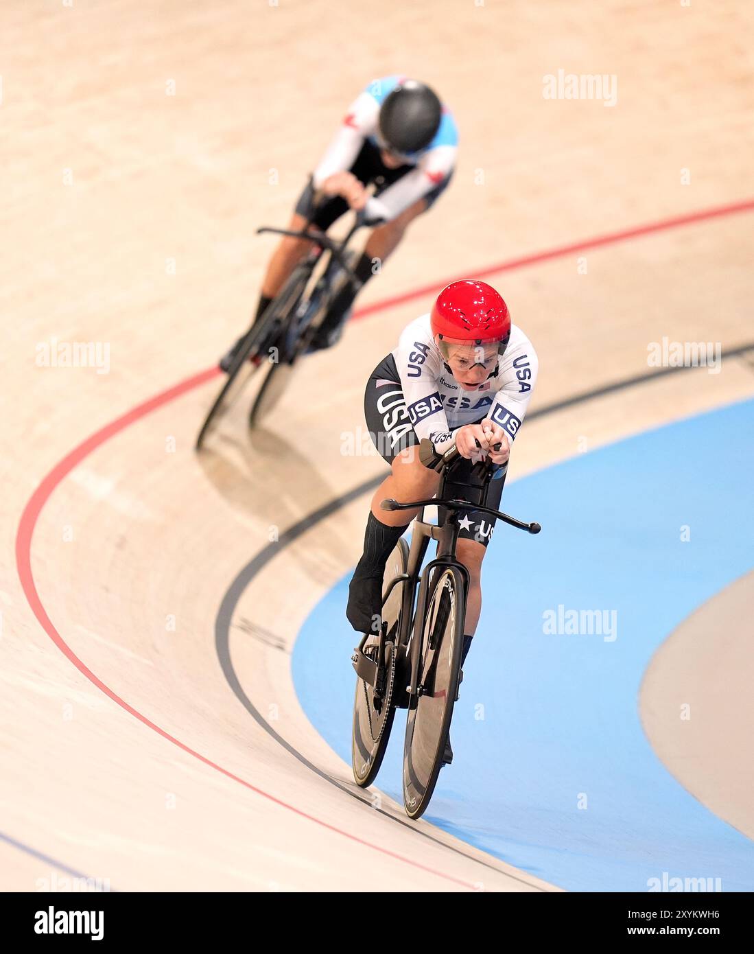 USA's Shawn Morelli and Canada's Keeley Shaw compete in the Women's C4 ...