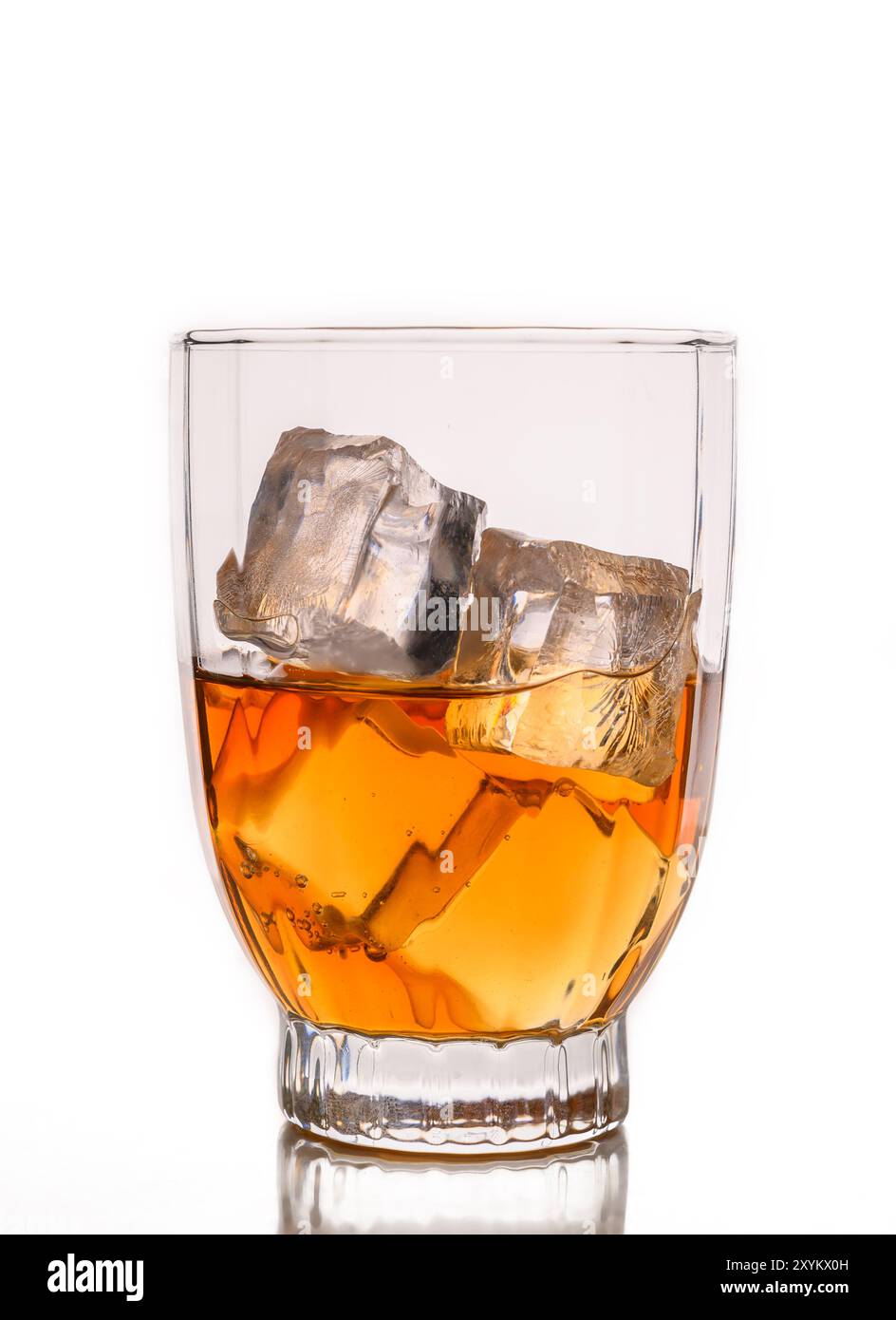 Whiskey in glass large ice hi-res stock photography and images - Alamy
