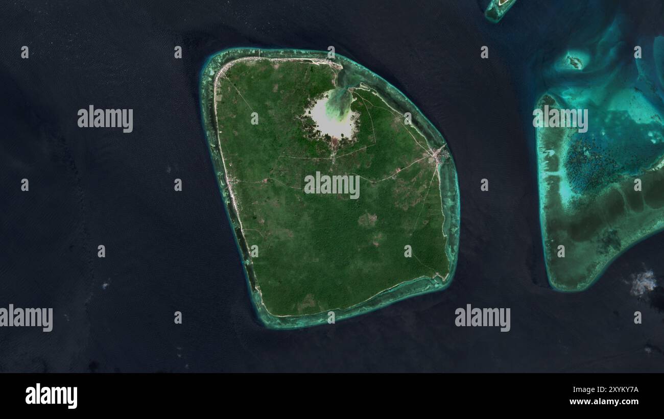 Simunul island hi-res stock photography and images - Alamy
