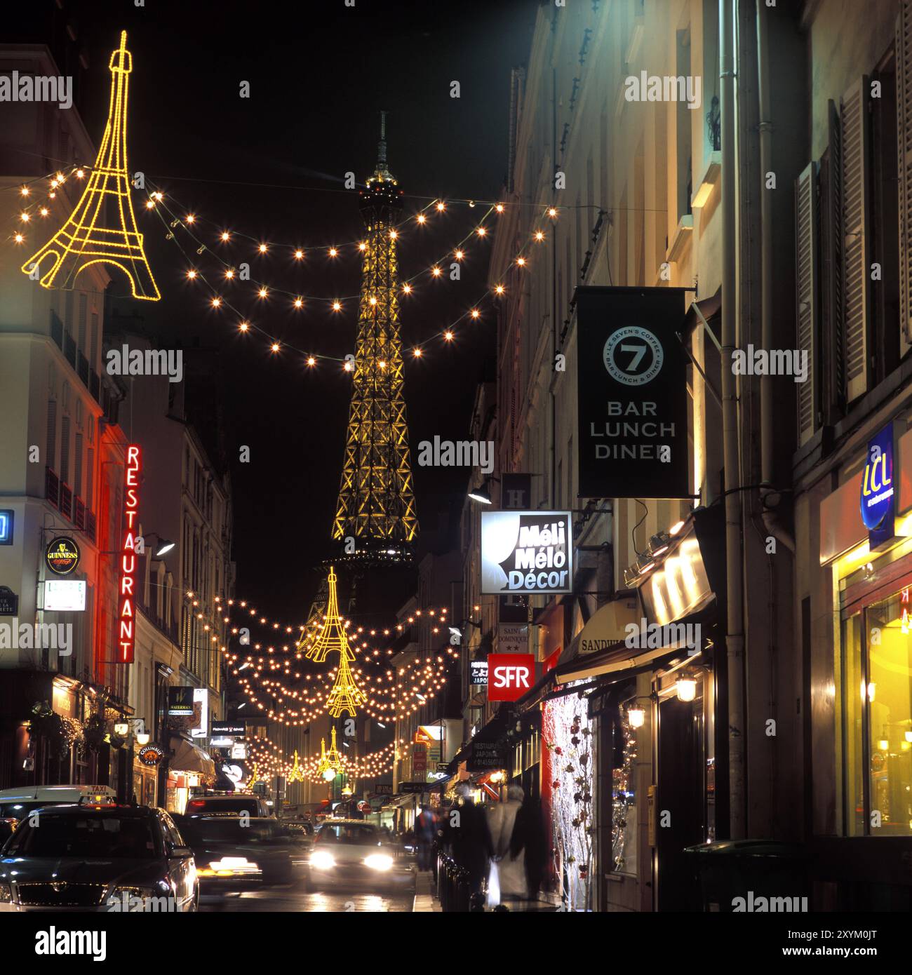 Eiffel tower christmas lights hi-res stock photography and images - Alamy