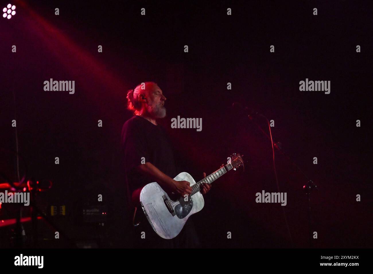 Music Concert - Fink live Acoustic Tour FINK Acoustic live ad MONK on ...