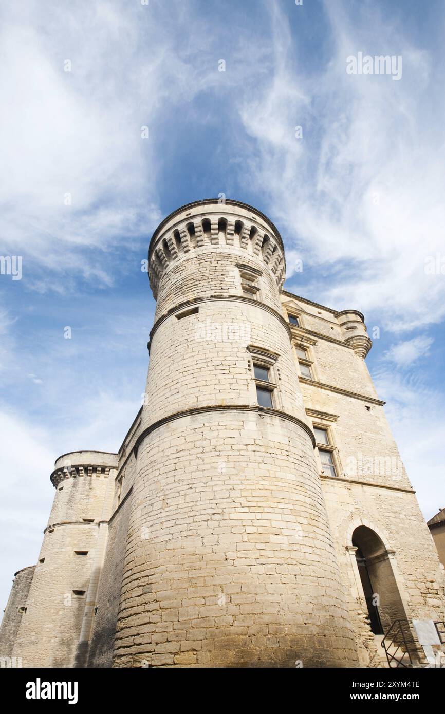 The majestic Gordes castle in the Provence area of France Stock Photo ...