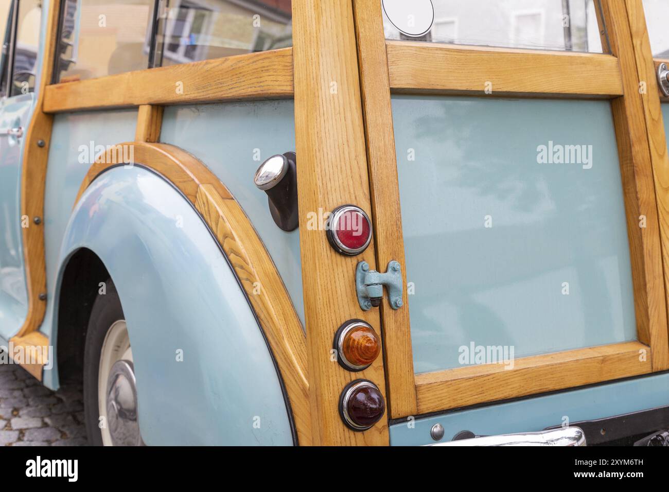 Morris vans van hi-res stock photography and images - Alamy