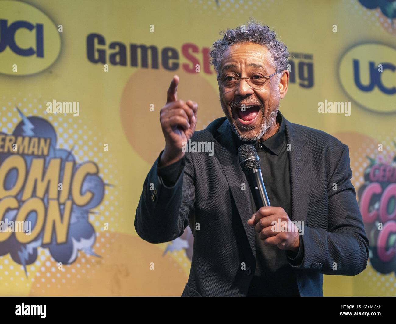 DORTMUND, GERMANY, December 8th 2019: Giancarlo Esposito (*1958 ...
