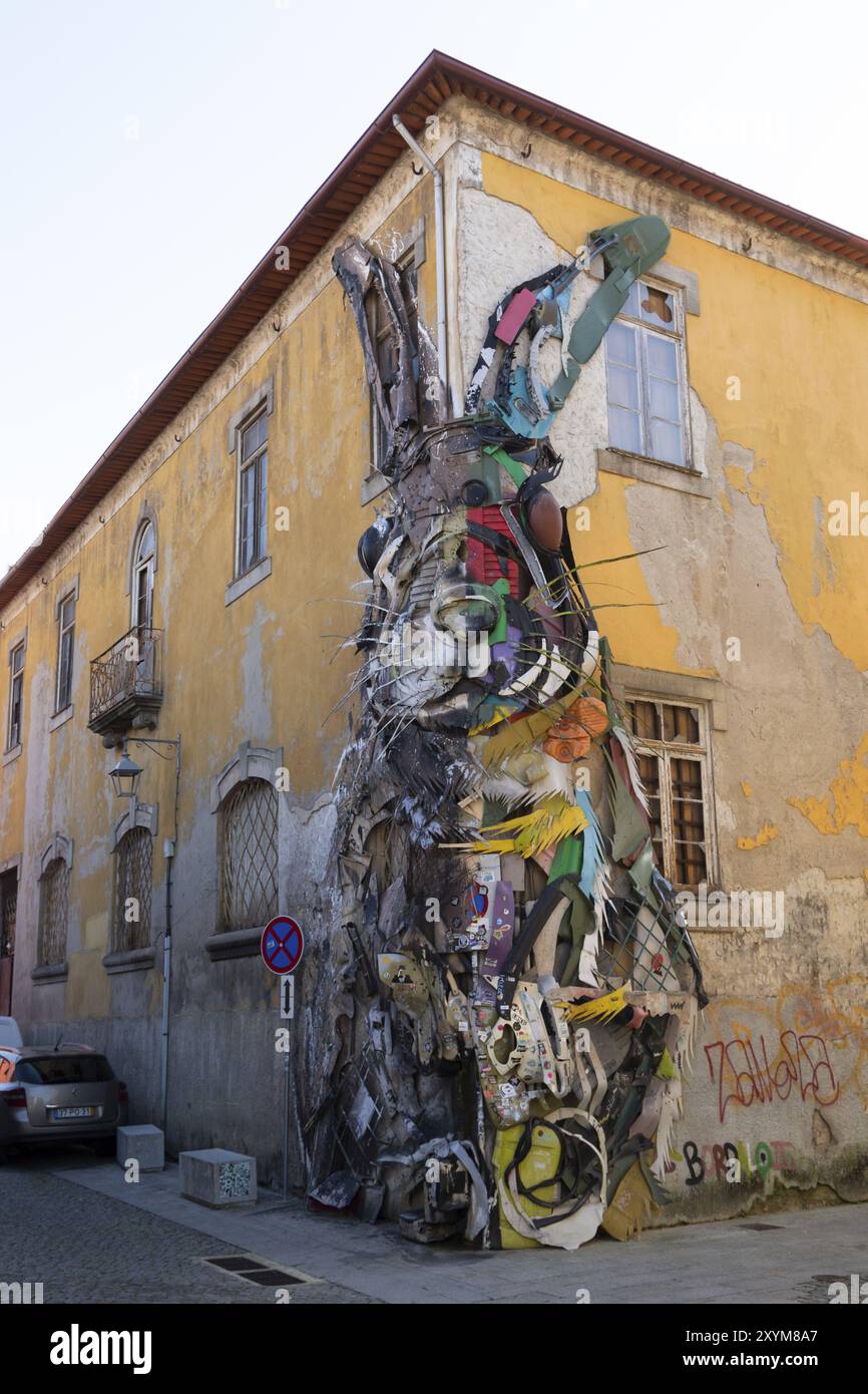Rabbit mural porto hi-res stock photography and images - Alamy