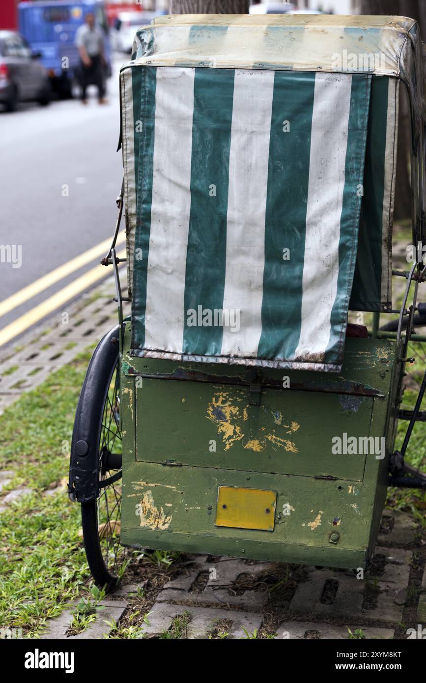 Transporting cycle rickshaw hi-res stock photography and images - Alamy