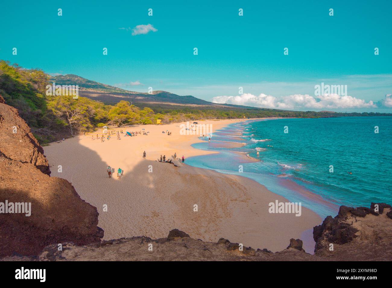 View of the Big beach of Makena state park on Maui, Hawaii in Summer ...