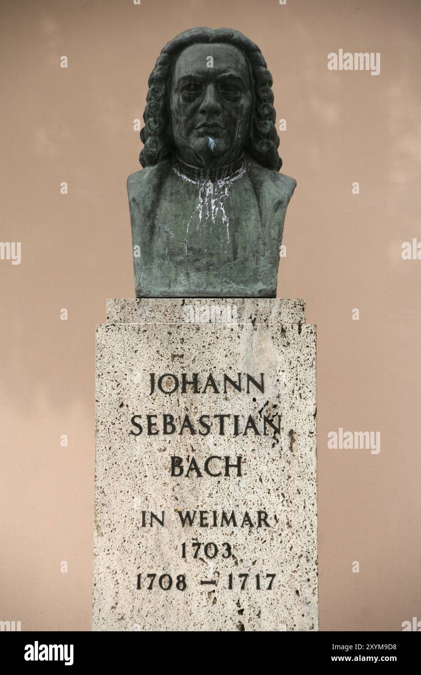 Bronze bust of Bruno Eyermann in Weimar at the Red Palace (Platz der ...