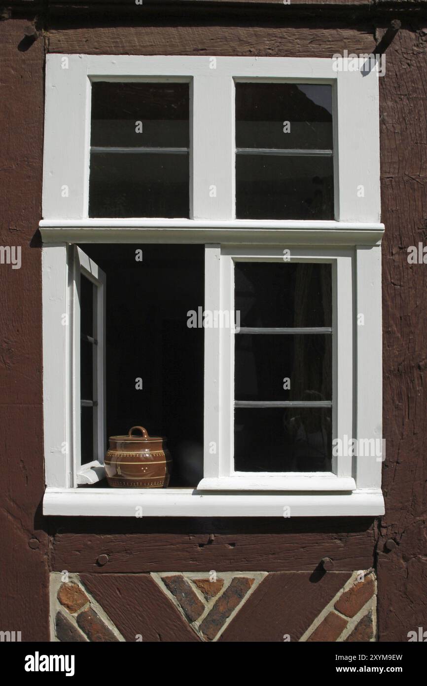 Ceramic frontage hi-res stock photography and images - Alamy