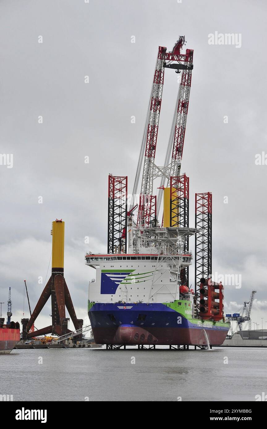 Jack-up vessel Innovation during a test in Bremerhaven. Jack up vessel ...