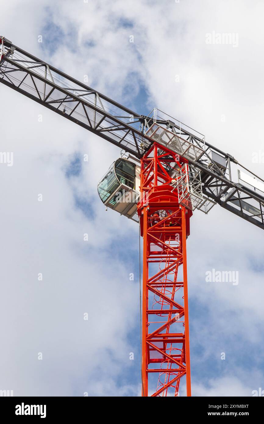 Counterweights construction crane hi-res stock photography and images ...