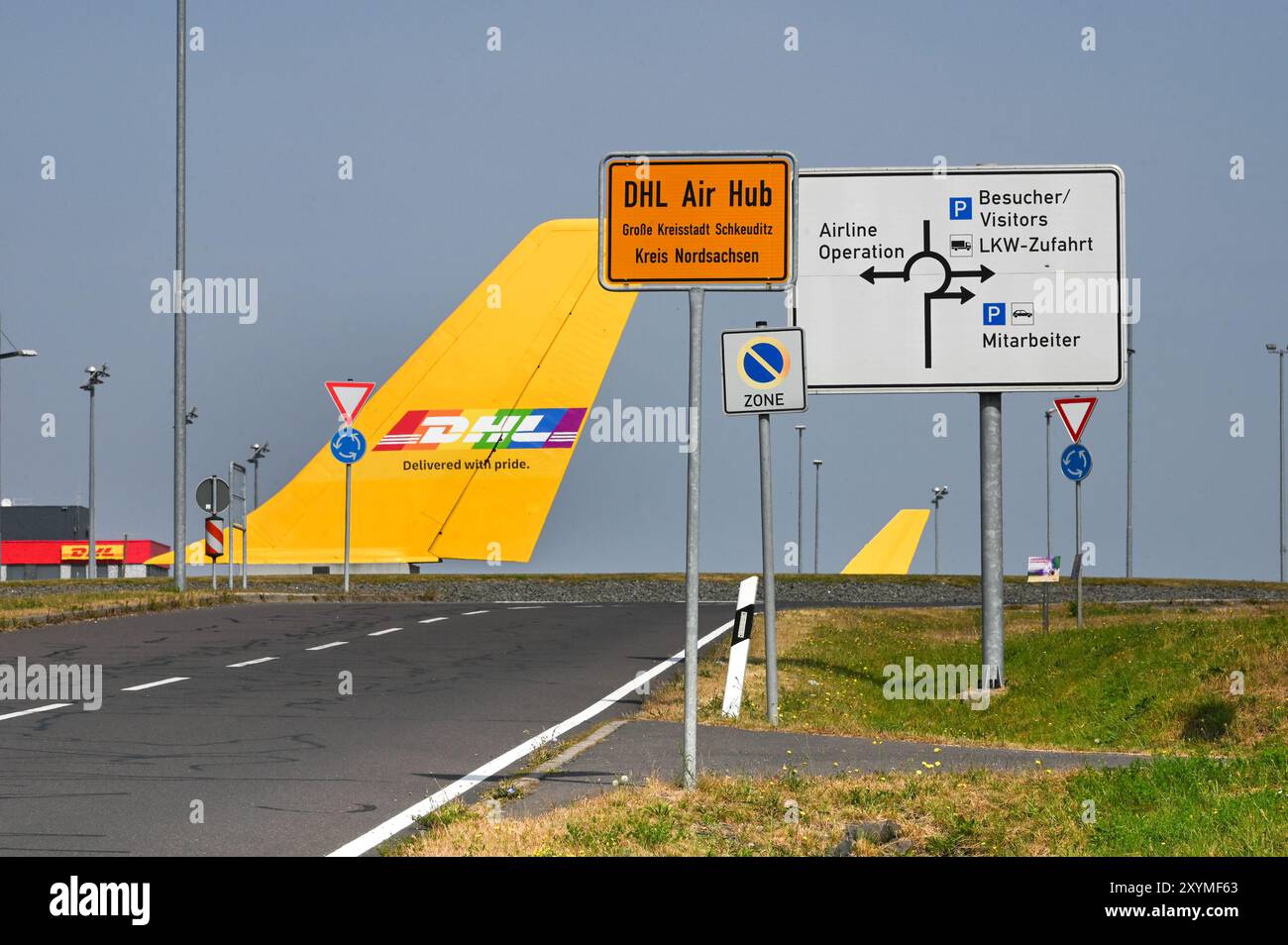 Dhl air hub hi-res stock photography and images - Alamy