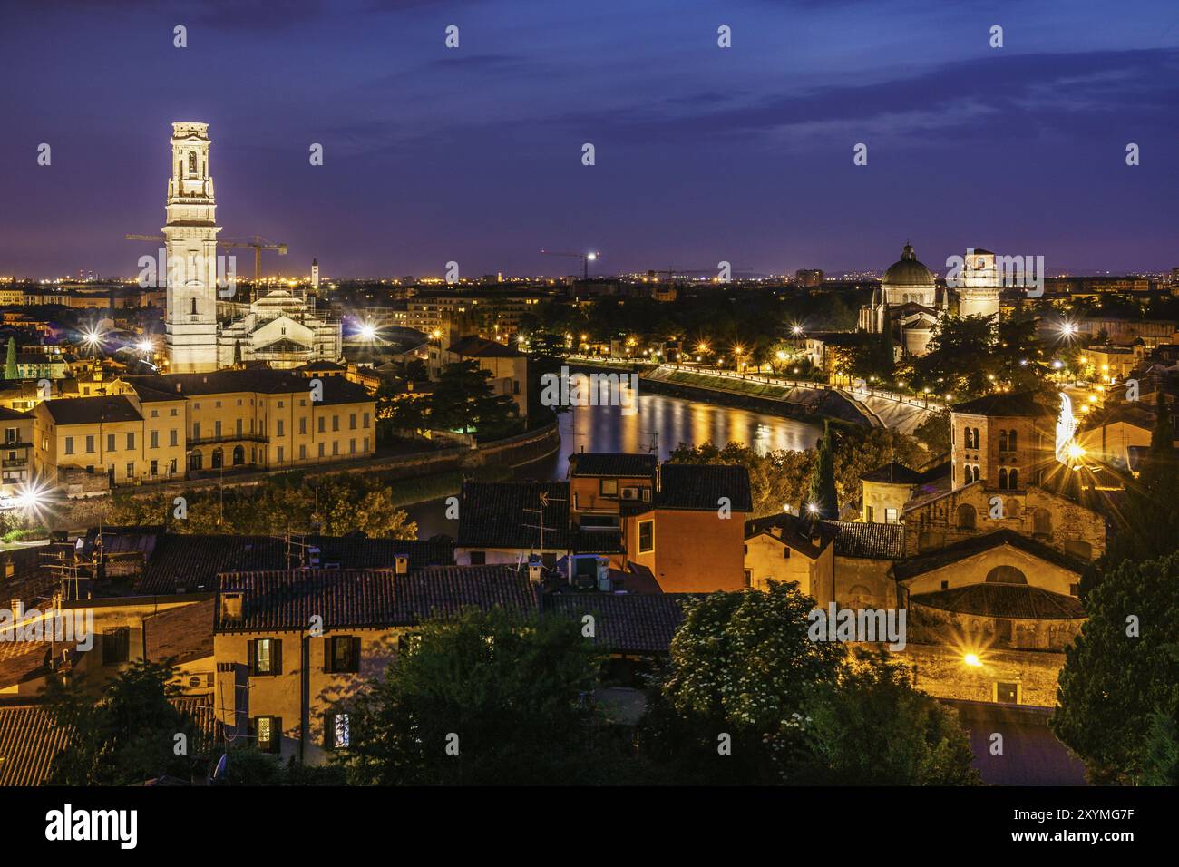 Catedral el duomo hi-res stock photography and images - Alamy