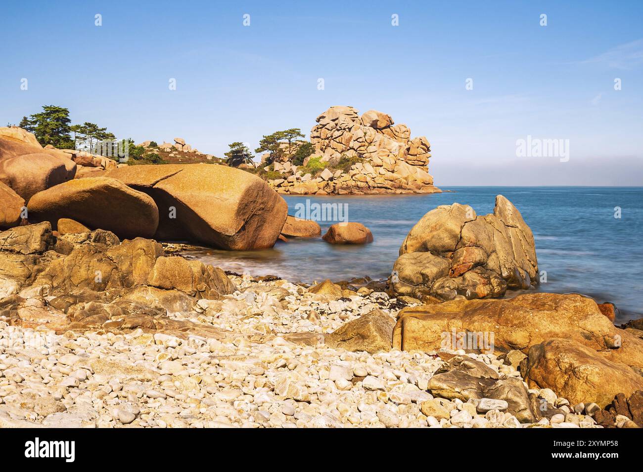 Atlantic coast in Brittany near Ploumanach Stock Photo - Alamy