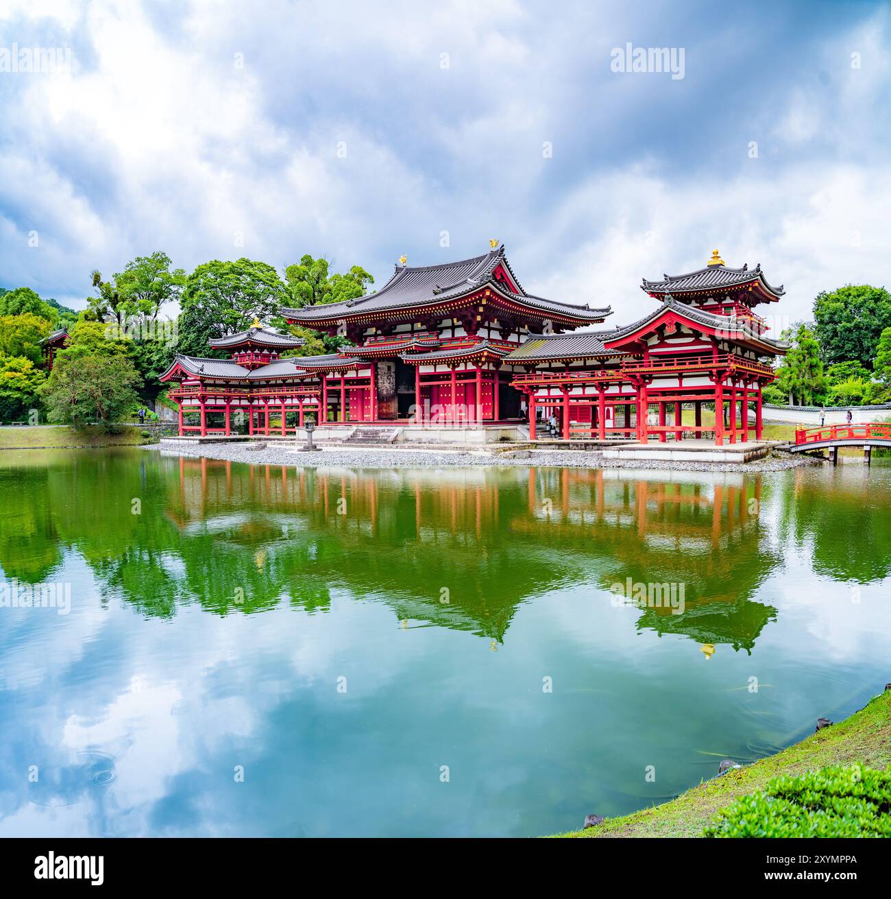 Byodo in heian japan hi-res stock photography and images - Alamy