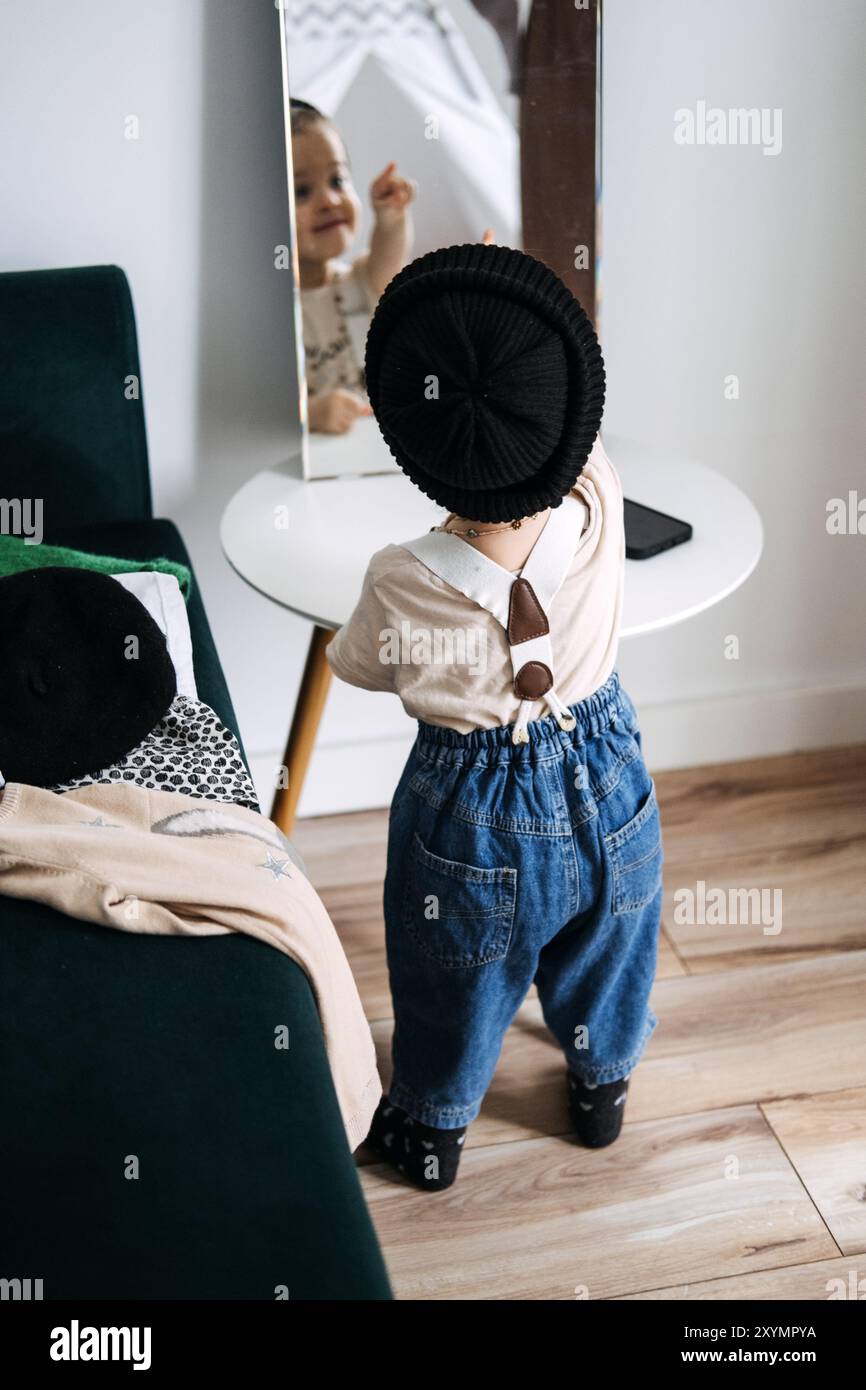 Child self identity hi-res stock photography and images - Alamy
