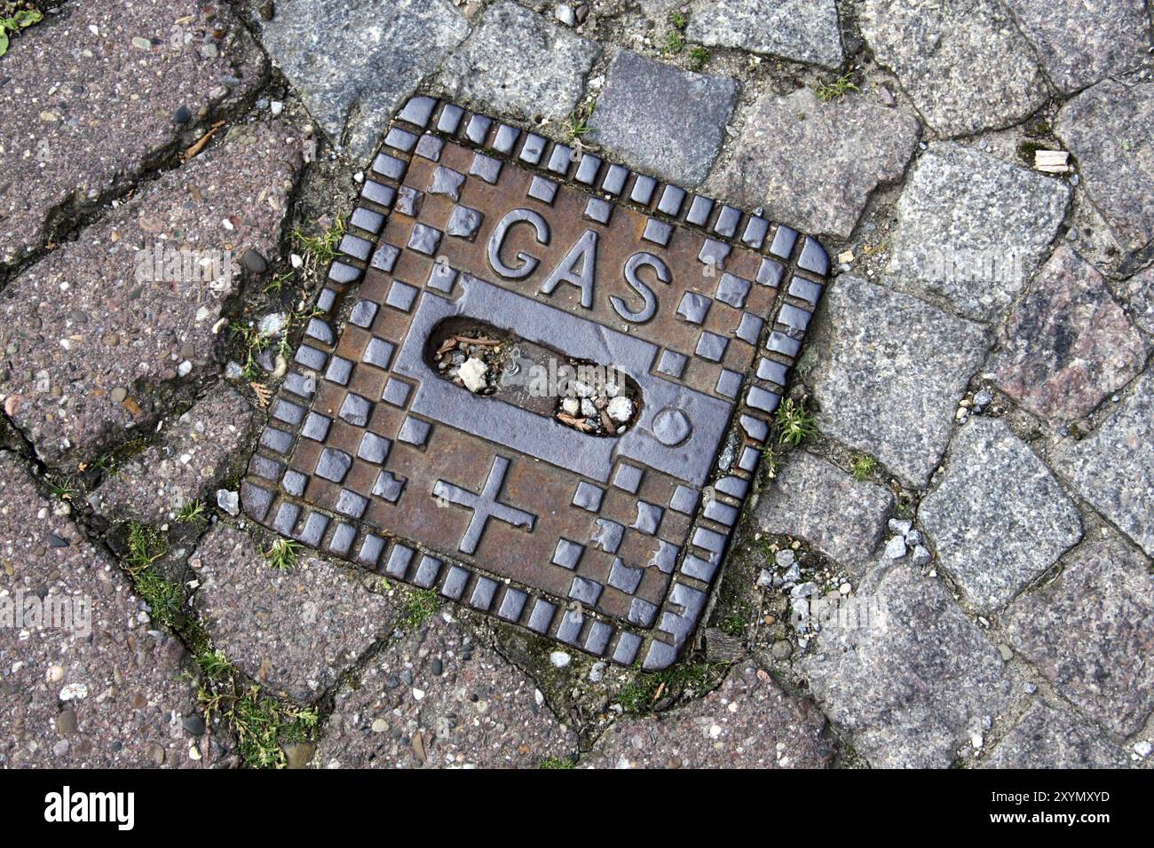 Gas pavement cover hi-res stock photography and images - Alamy