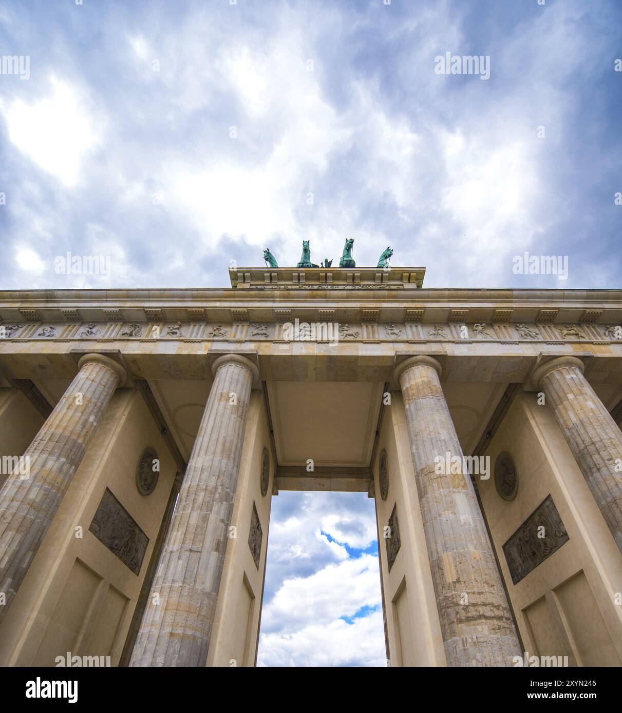 Brandenburger tor image hi-res stock photography and images - Alamy