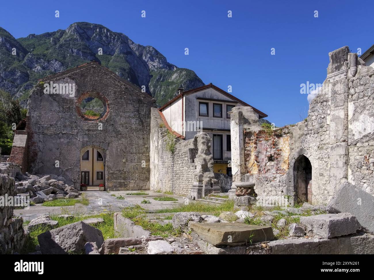 Venzone hi-res stock photography and images - Alamy