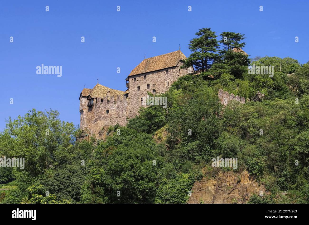 Runkelstein castle hi-res stock photography and images - Alamy