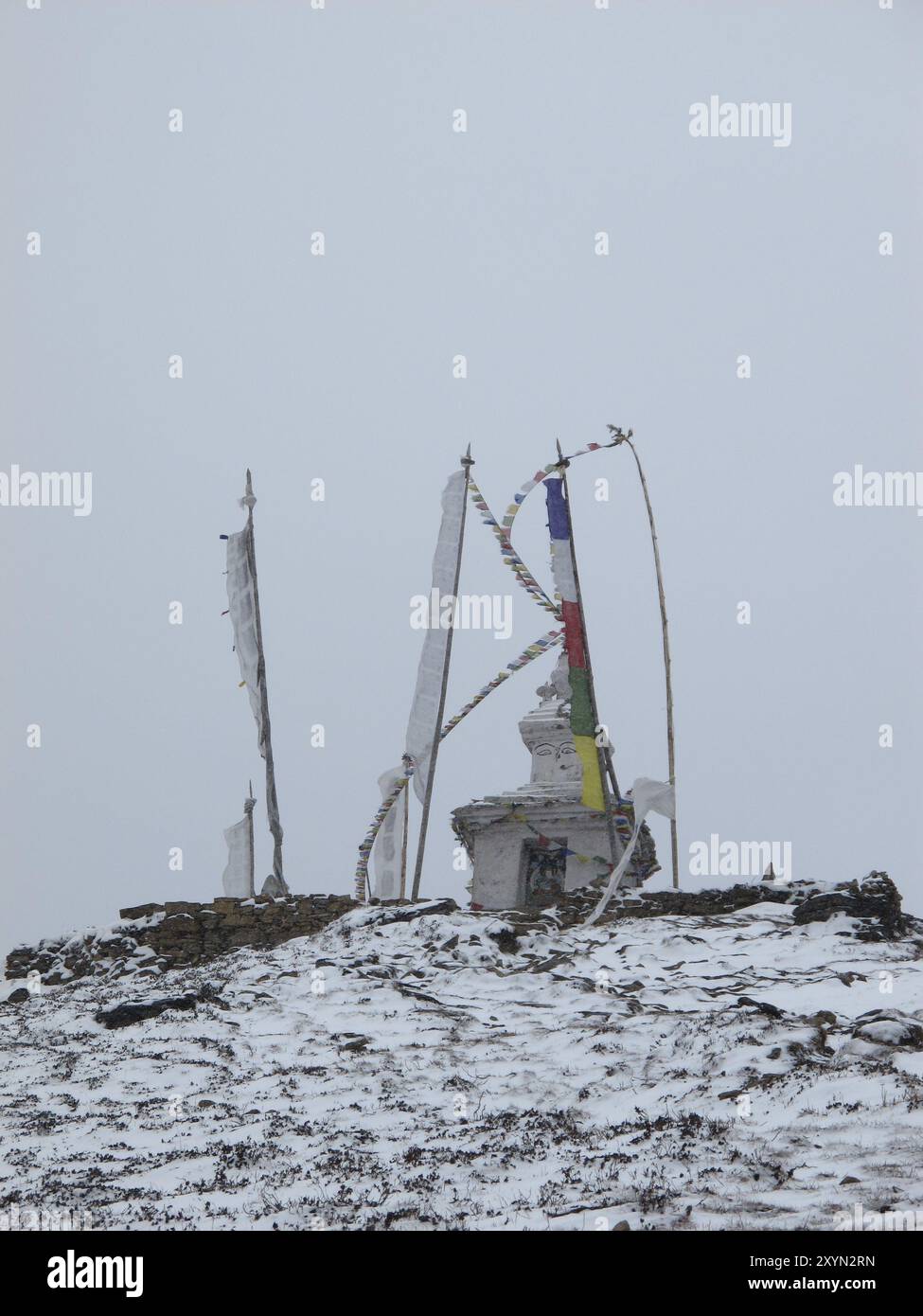 Prayer flags blow hi-res stock photography and images - Alamy