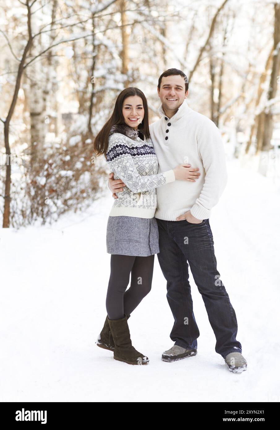 Couple kissing winter outdoor hi-res stock photography and images - Alamy