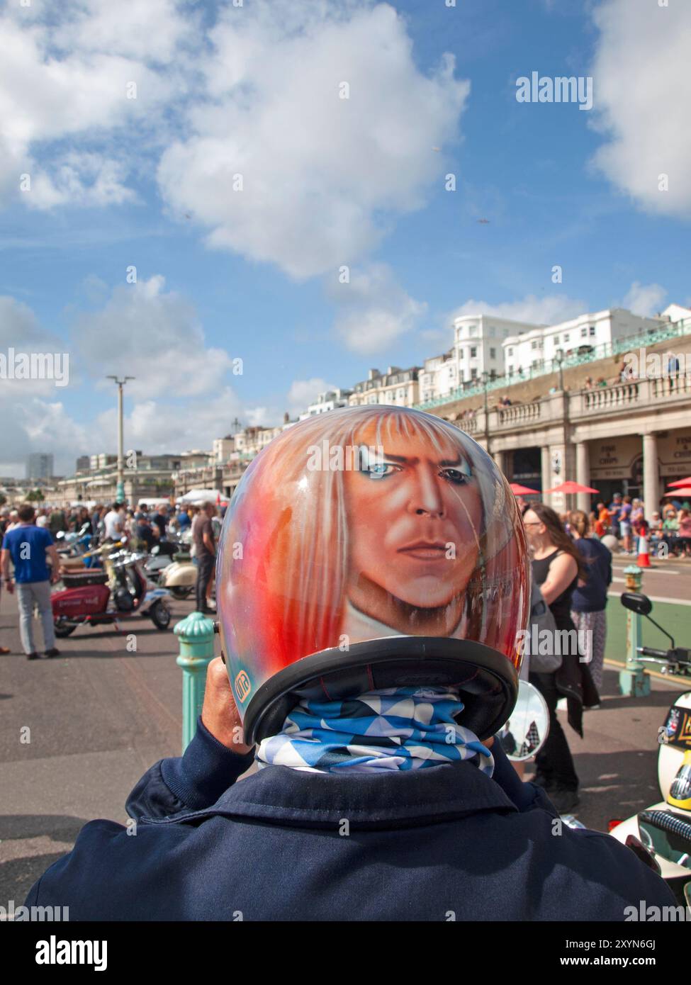 Mod fan hi-res stock photography and images - Alamy