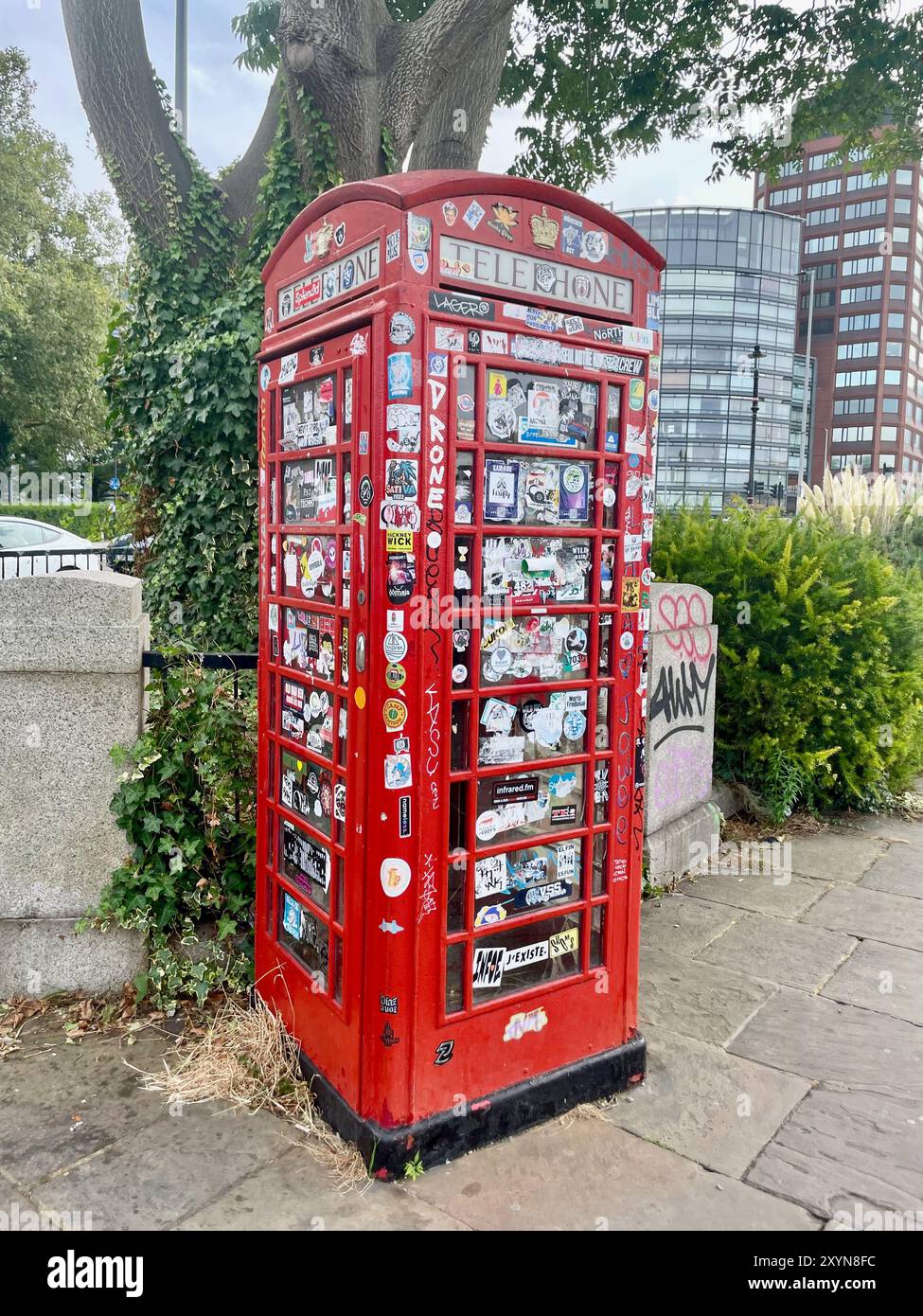 London phone box stickers hi-res stock photography and images - Alamy