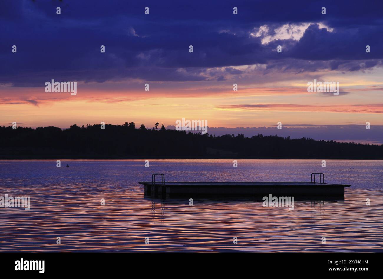 Empty raft summer hi-res stock photography and images - Alamy