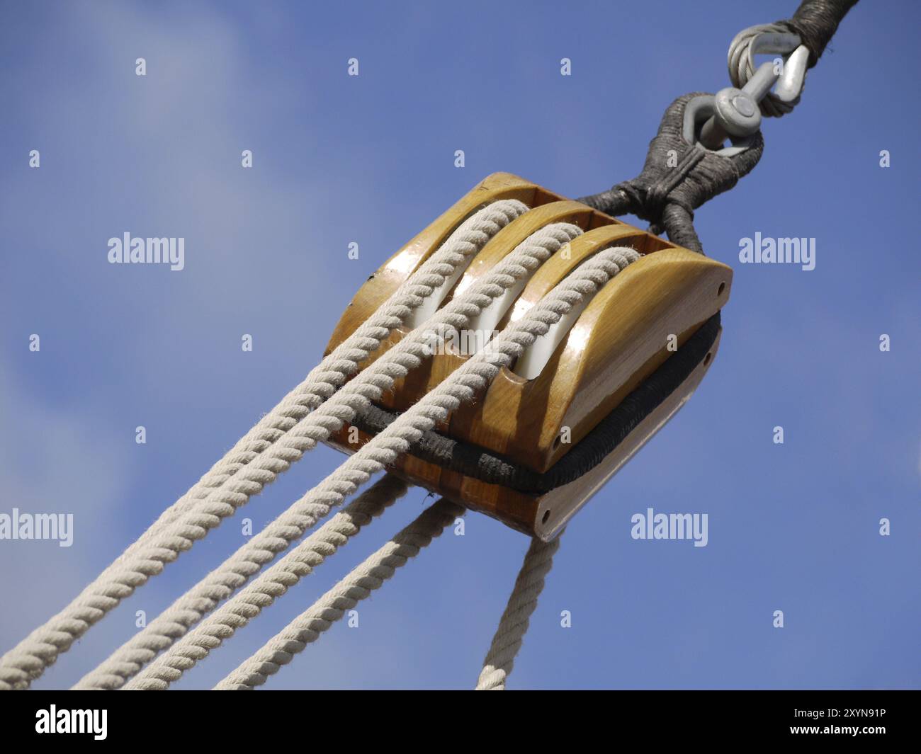 Sailing practise hi-res stock photography and images - Alamy