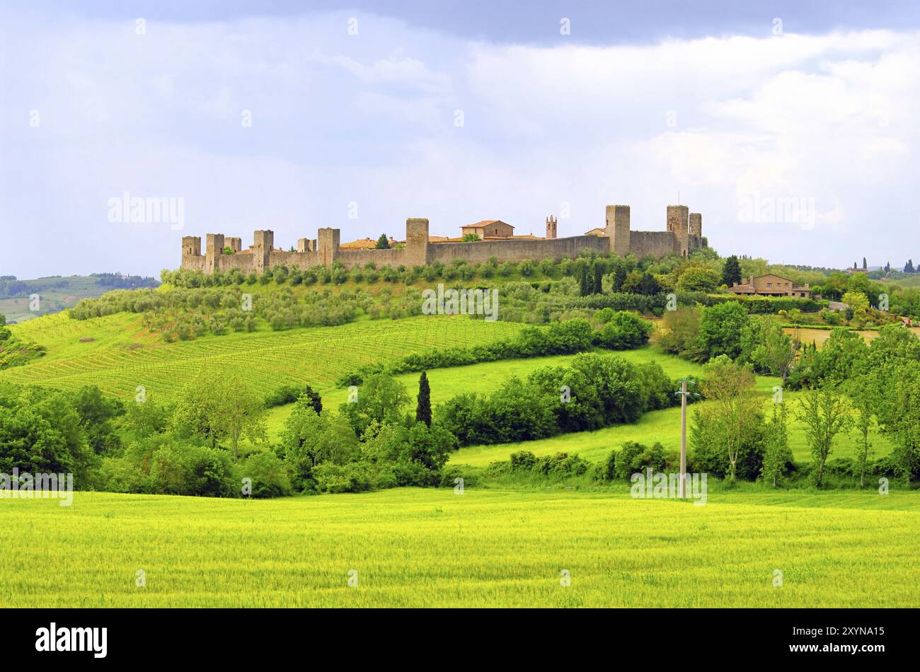 City walls monteriggioni village hi-res stock photography and images ...