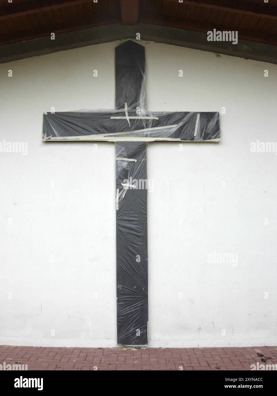 Symbolic gravesites hi-res stock photography and images - Alamy