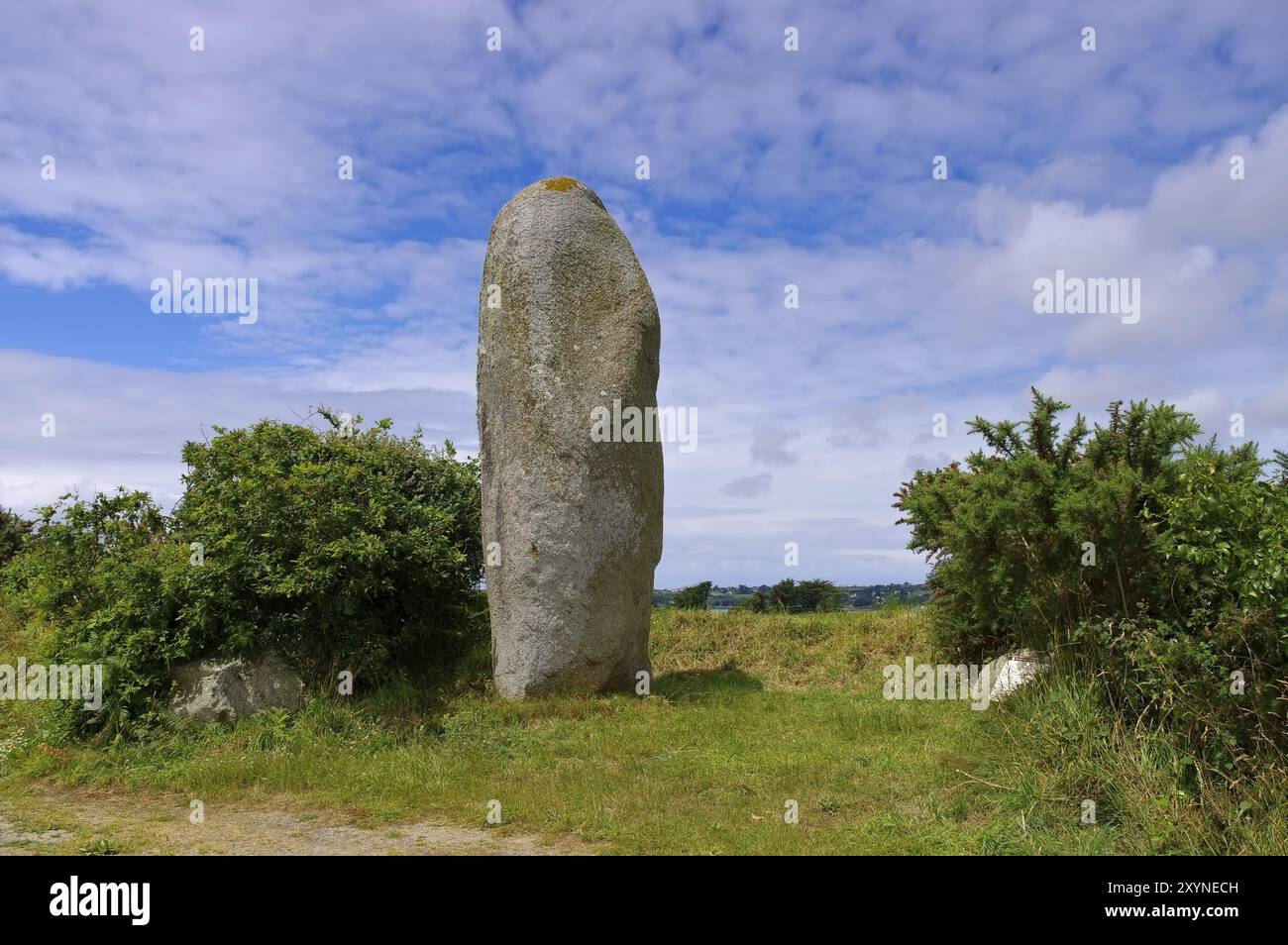 Celtic monolith monoliths french hi-res stock photography and images ...