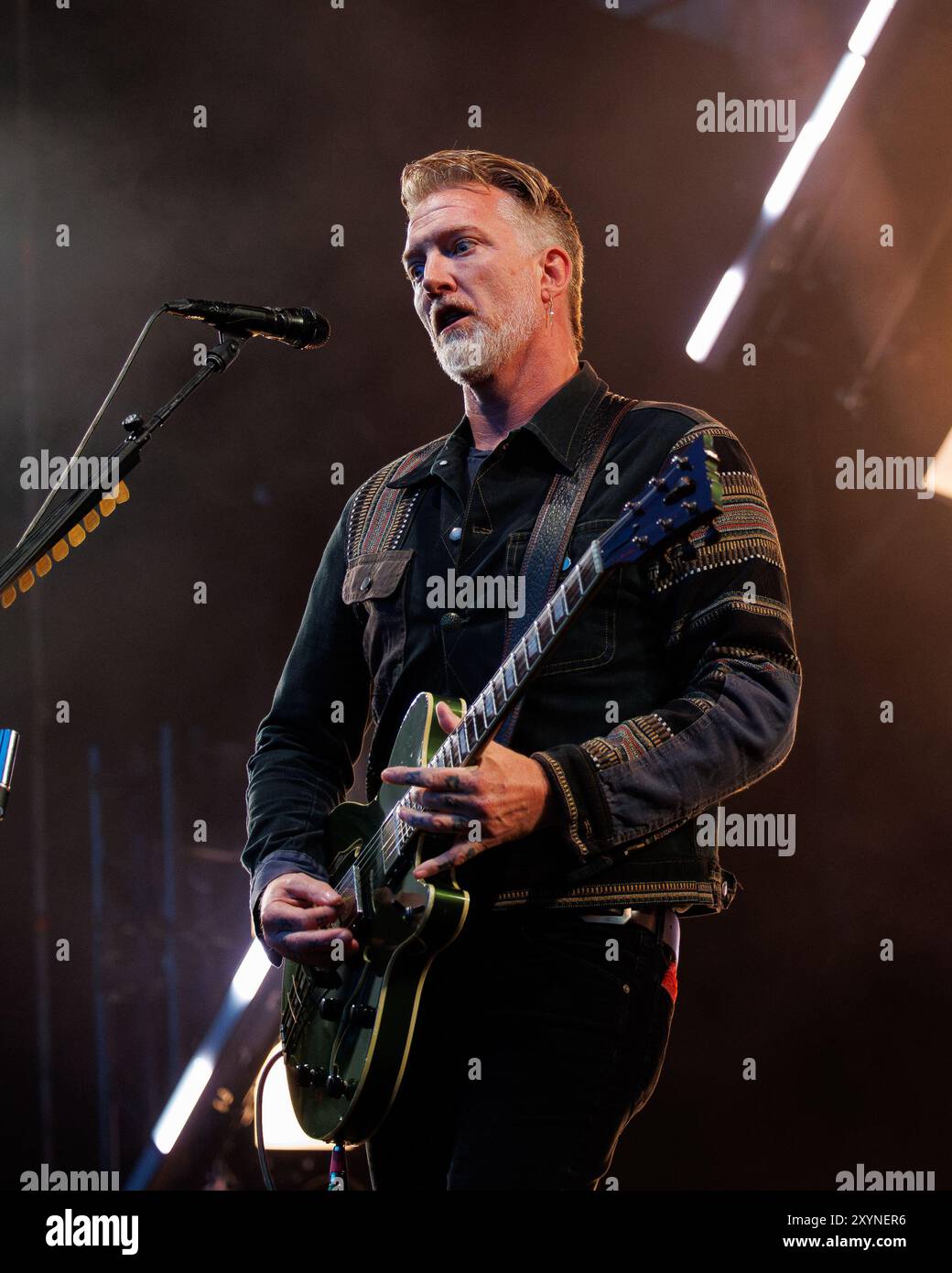 Queens of the stone age album cover hi-res stock photography and images ...