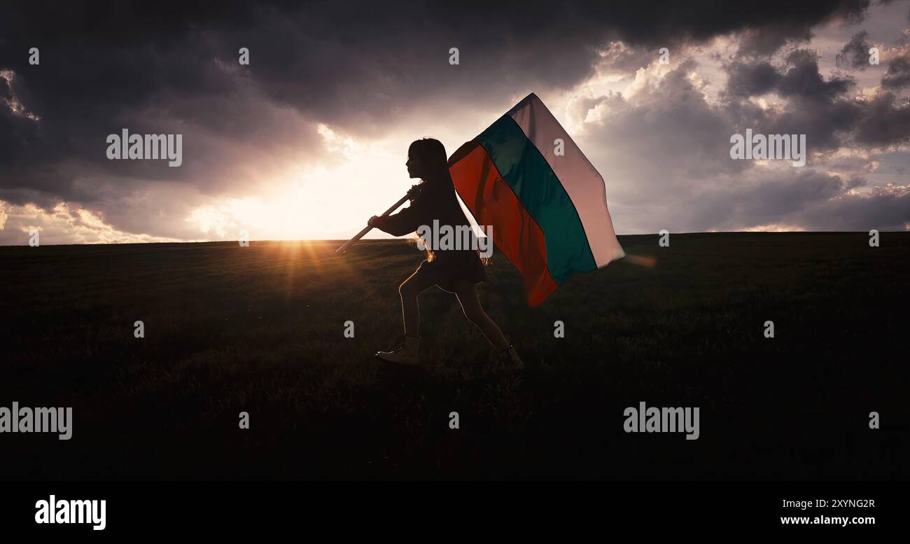 Folklore costume hi-res stock photography and images - Alamy