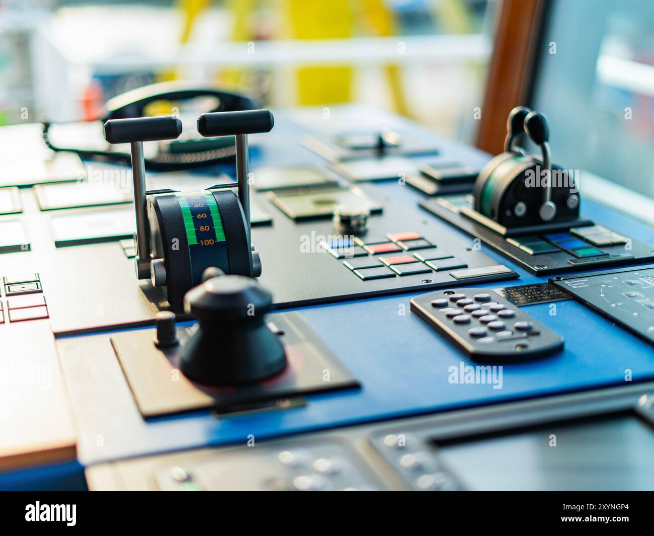 Control bridge cargo ship hi-res stock photography and images - Alamy