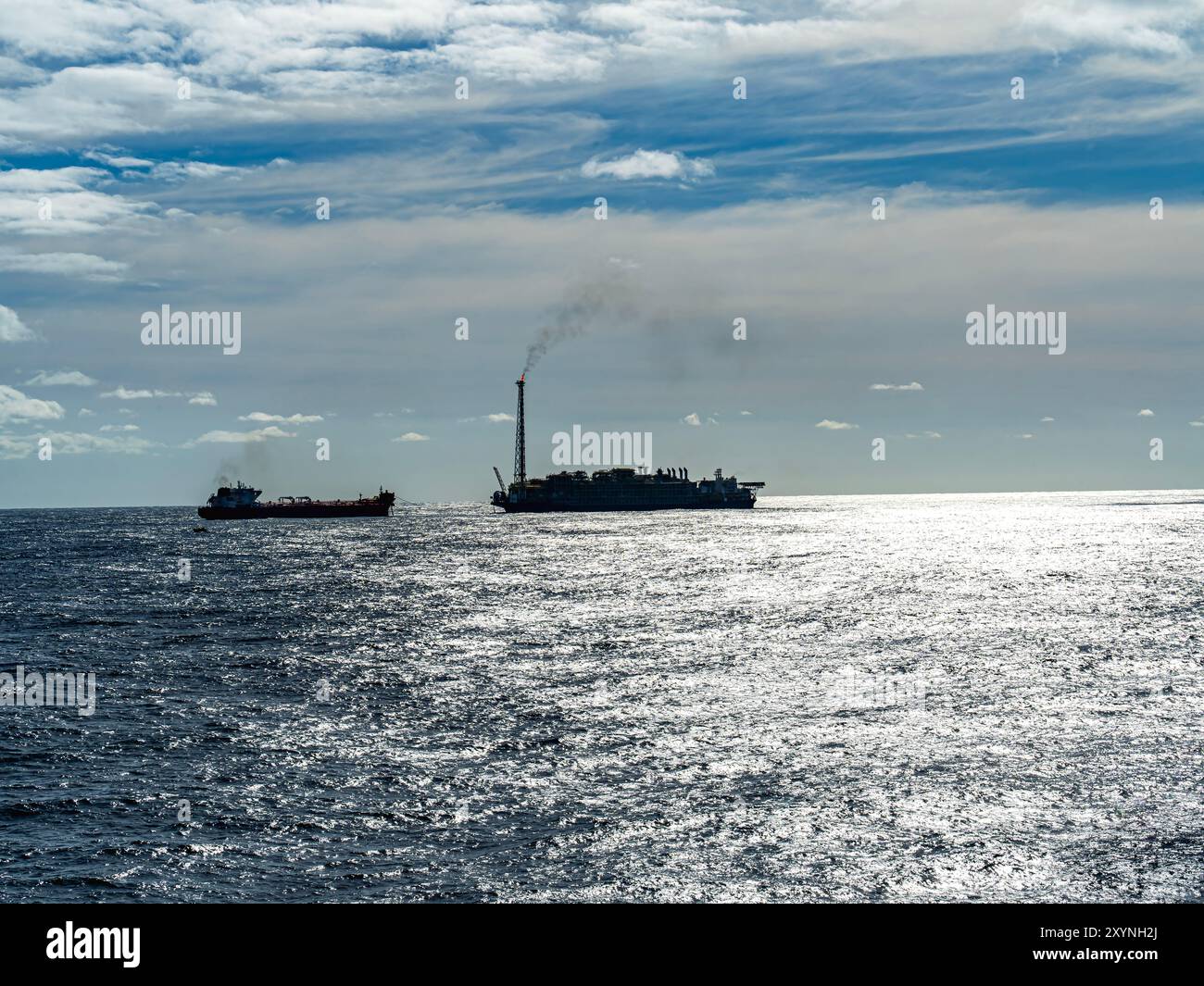 Deep sea oil exploration production hi-res stock photography and images ...
