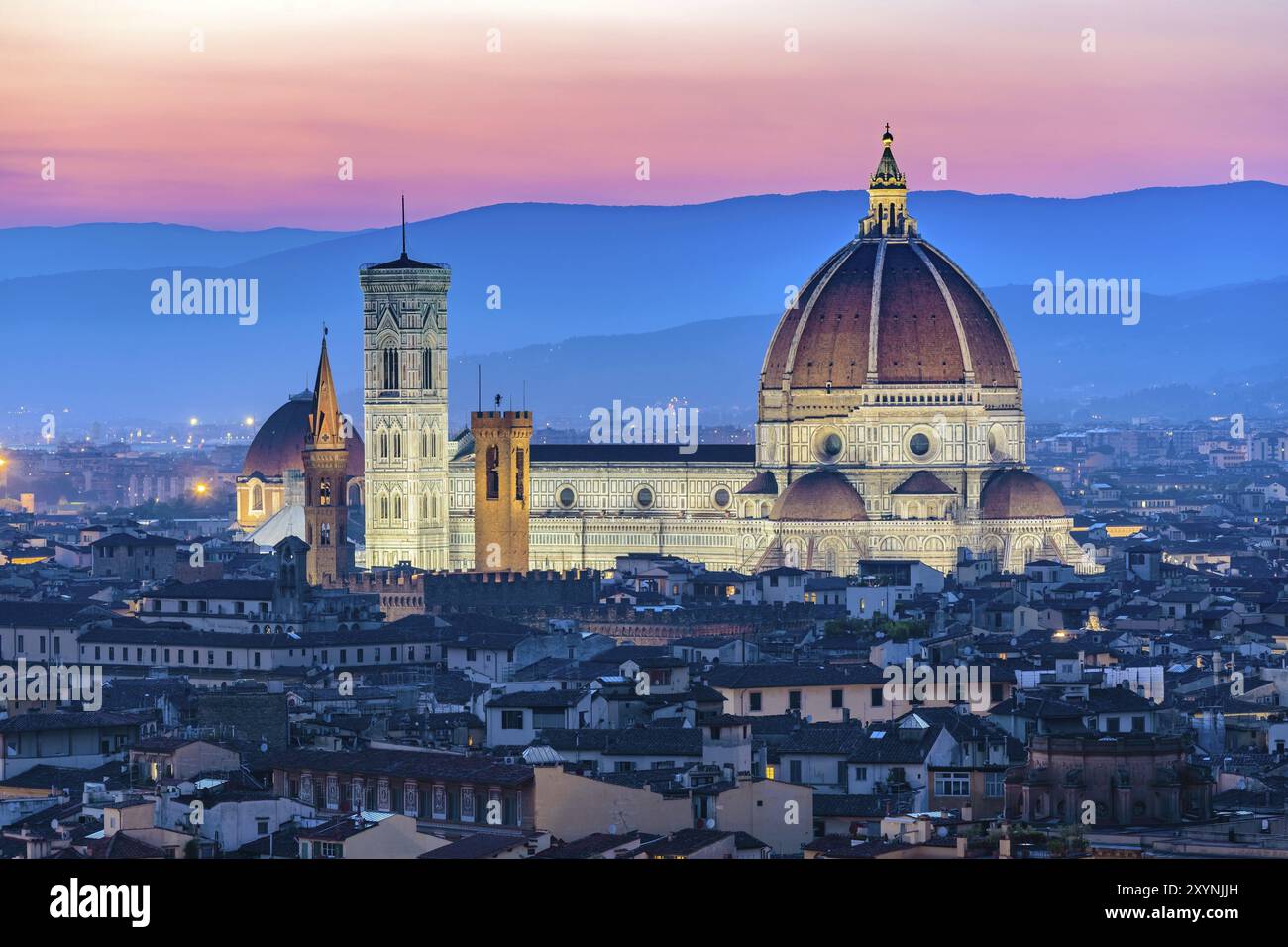 Night nighttime tuscany florence hi-res stock photography and images ...