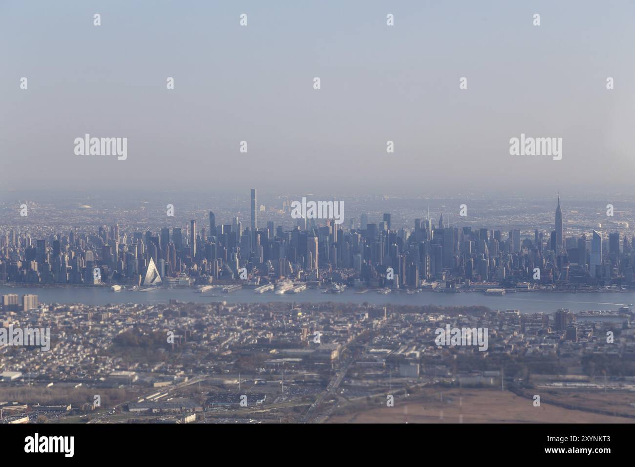 Aerial view of the skyline of Midtown Manhattan skyline in New York ...