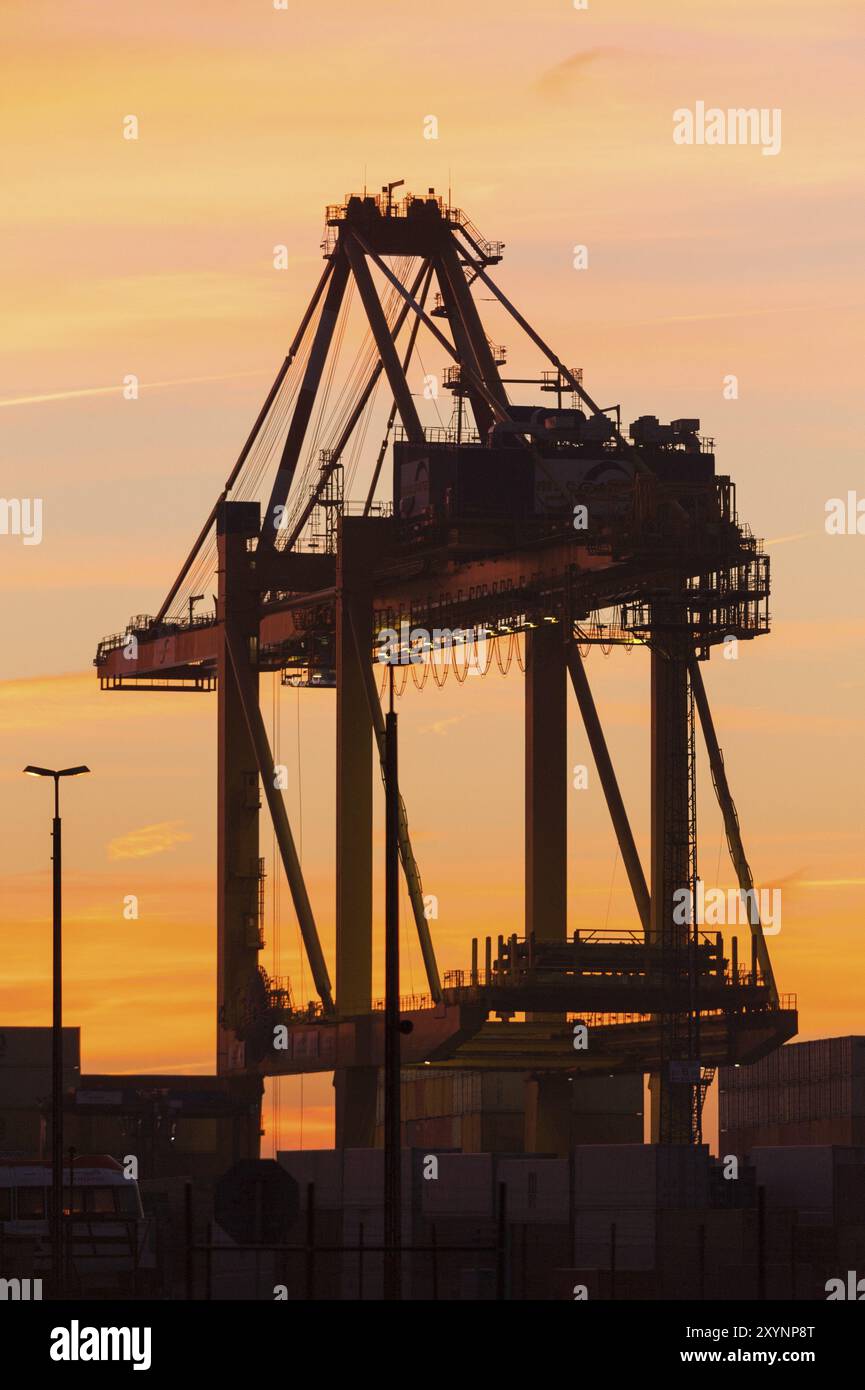 Container bridge. Portainer Stock Photo - Alamy